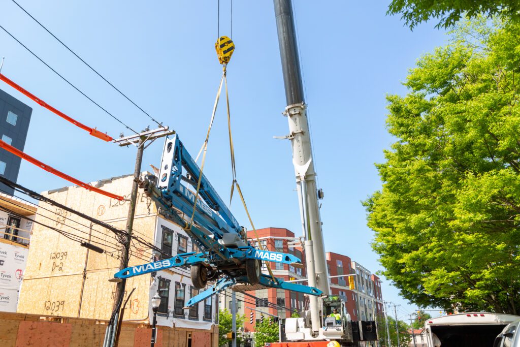 Crane Services - H.A. Leo Crane